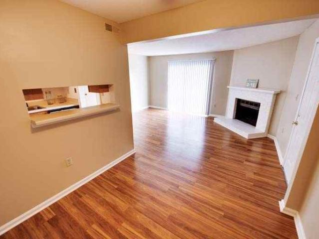 Sharonridge Apartments 2 Bedroom Apartment for Rent at 1937 Sharon Rd W, Charlotte, NC 28210 Starmount Forest