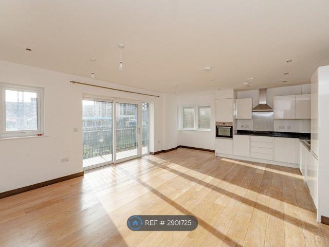 Sharleston Court, Barking IG11, 2 bed flat to rent, £2,100 pcm | PrimeLocation