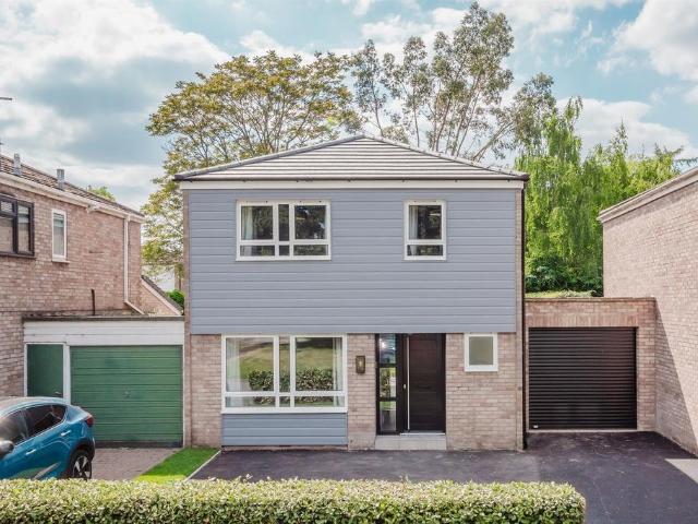 Sharston Crescent, Knutsford 4 bed link detached house to rent £2,600 pcm £600 pw