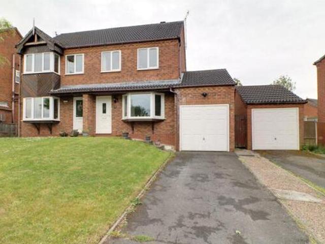 Sharpe Close, Barton upon humber, 3 Bedroom Semi detached