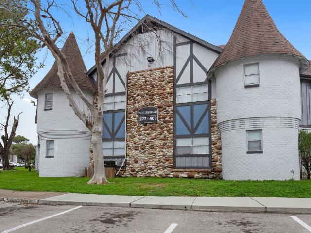 Sharpstown Garden 2 Bedroom Apartment for Rent at 7575 Bissonnet St, Houston, TX 77074 Braeburn