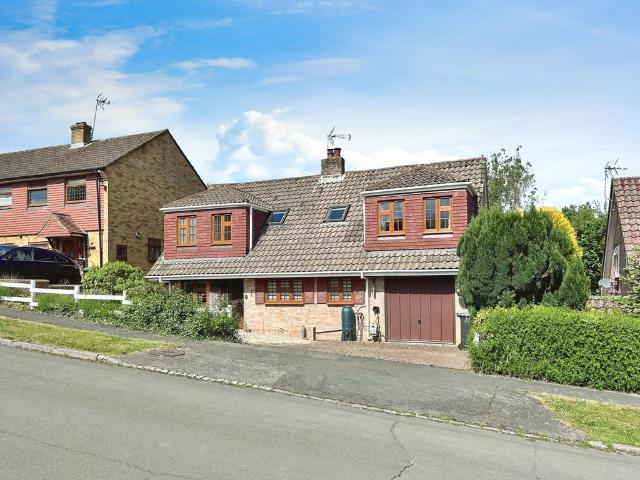 Sharpthorne, West Sussex 4 bed detached house to rent £2,300 pcm £531 pw