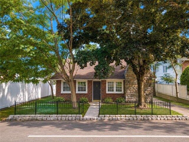 Sharrotts Rd, Staten Island, Home For Sale
