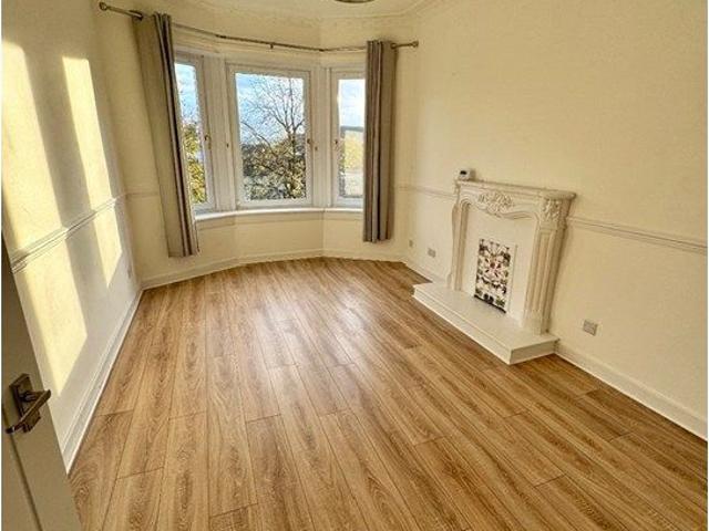 Shettleston Road, Glasgow G32, 2 bed flat to rent, £925 pcm | PrimeLocation