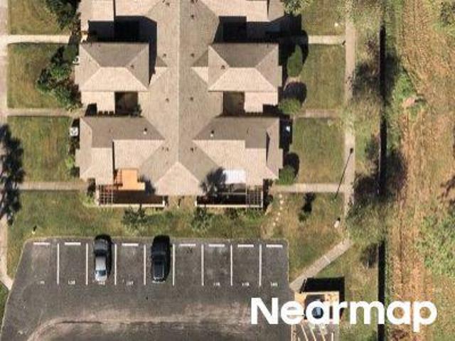 Sheafe Ave NE Apt 106