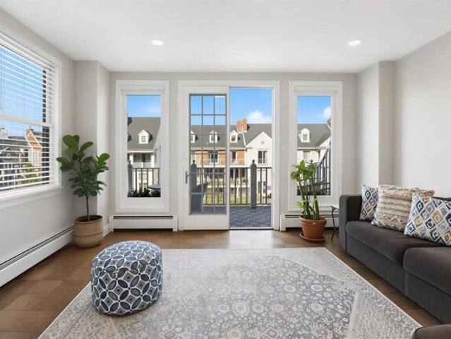 Shearwater Ct W Apt,jersey City, Condo For Sale