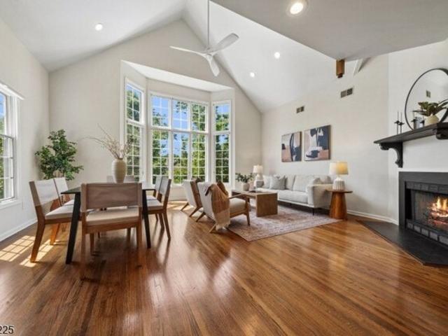 Shearwater Ln, Wayne, Home For Sale