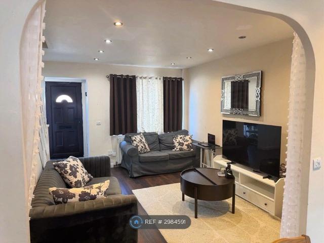 Shearwood Crescent, Crayford, Dartford DA1, 2 bed end terrace house to rent, £1,700 pcm | PrimeLocation
