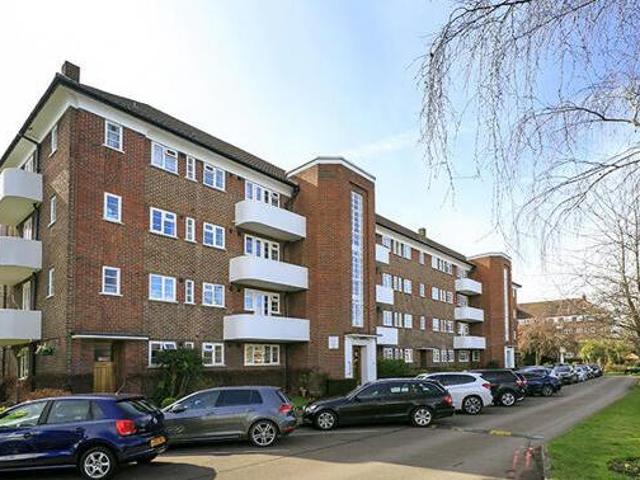 Sheen Road, Courtlands, Richmond, 3 Bedroom Flat