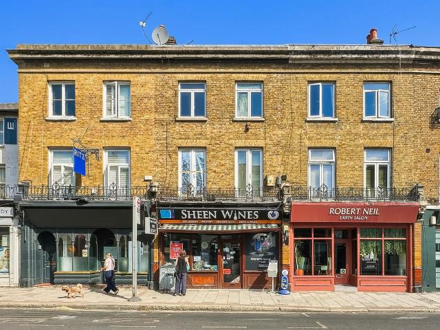 Sheen Road, Richmond TW9, 2 bed flat to rent, £1,850 pcm | PrimeLocation