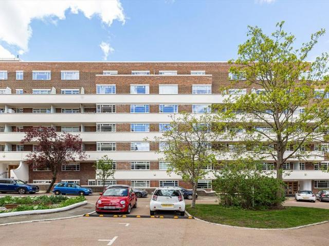 Sheen Road, Richmond TW9 Studio to rent £1,600 pcm £369 pw