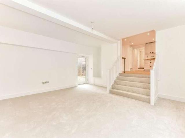 Sheep Lane, Midhurst, GU29