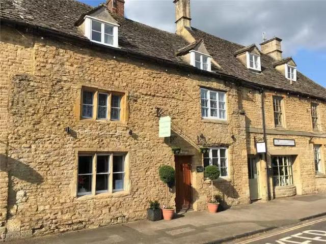 Sheep Street, Stow on the Wold. 4 bed terraced house for sale.