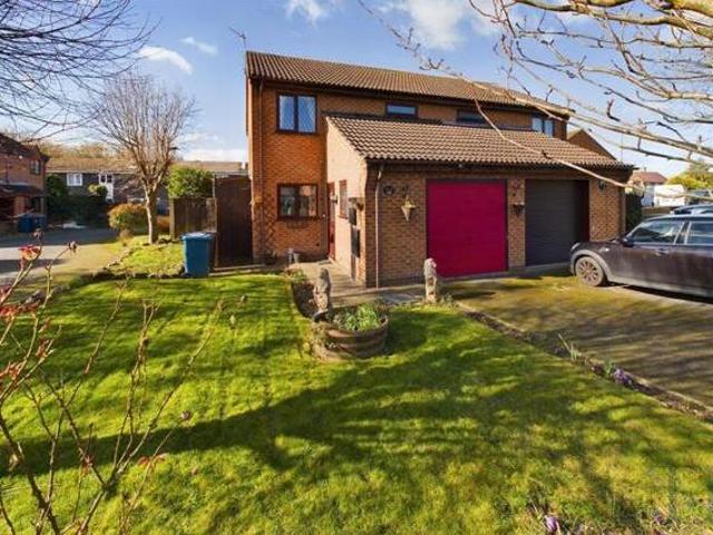 Sheepfold Lane, Ruddington, 3 Bedroom Semi detached
