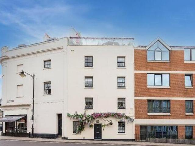 Sheet Street, Windsor, 2 Bedroom Town
