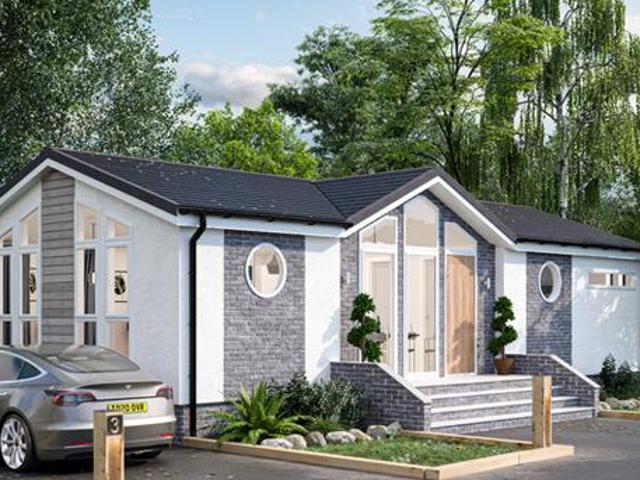 Shefford, Bedfordshire, 2 Bedroom Park