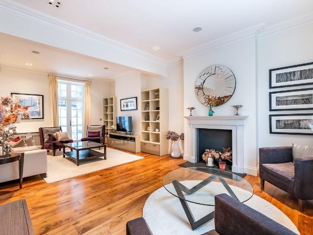 Sheffield Terrace, London W8, 5 bed town house to rent, £19,000 pcm | PrimeLocation