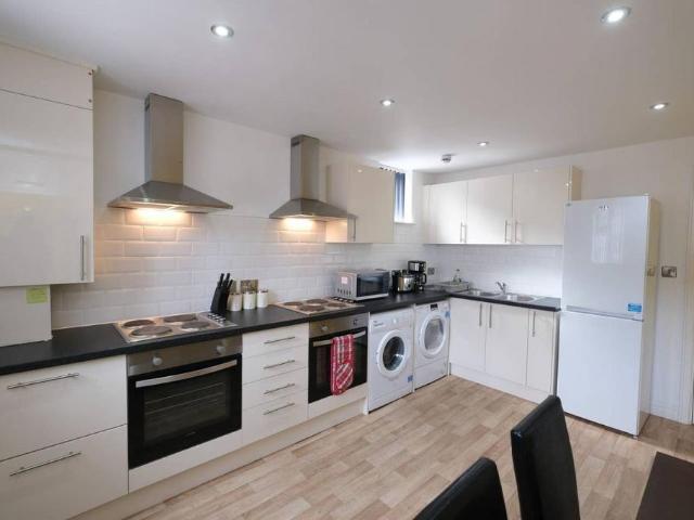 Sheil Road, Liverpool 6 bed terraced house to rent £2,574 pcm £594 pw
