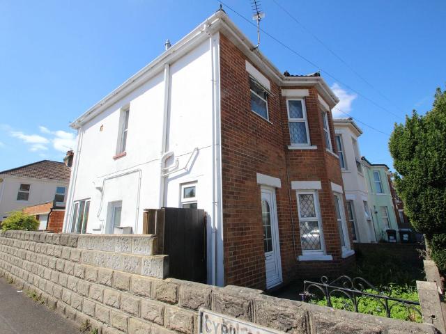 Shelbourne Road, Bournemouth BH8, 4 bed property to rent, £1,800 pcm | PrimeLocation