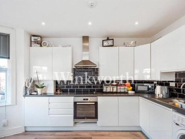 Shelbourne Road, London, 3 Bedroom Apartment