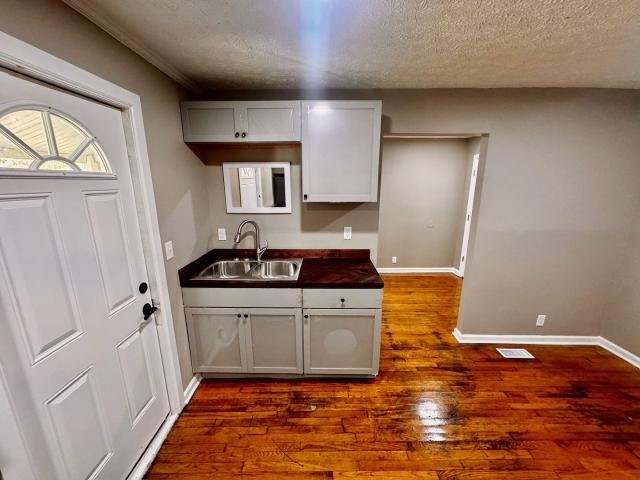Shelby Park Studio Apartment $650, Section 8 Welcome