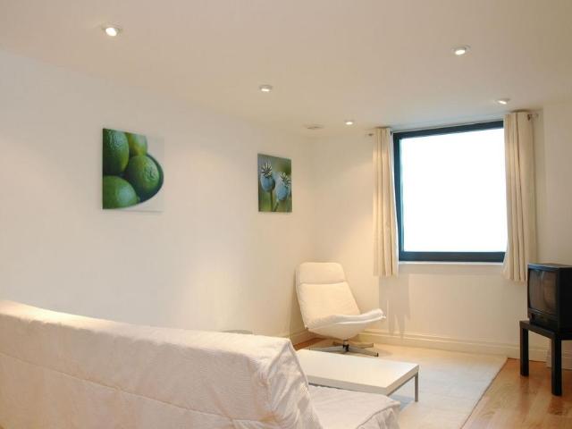 Sheldon Square, Paddington, London, W2 2 bed flat to rent £5,000 pcm £1,154 pw