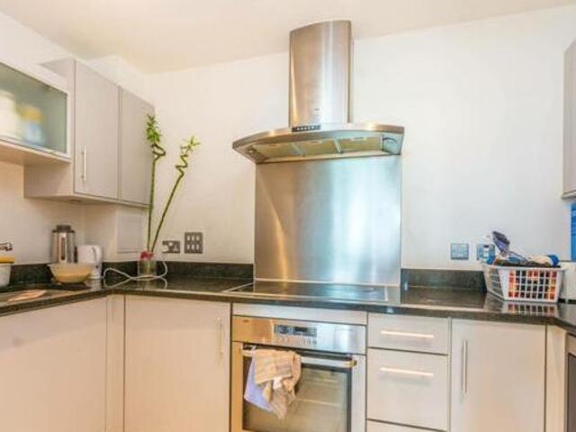 Sheldon Square, Paddington, 2 Bedroom Flat