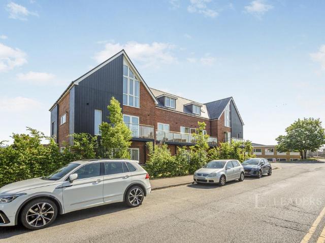 Sheldon Way, Larkfield, Aylesford, ME20 2 bed flat to rent £1,450 pcm £335 pw