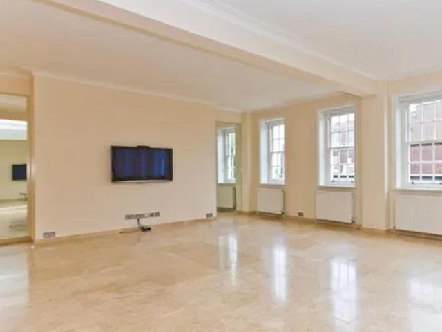 Sheldrake Place, London, W8 7QN, United Kingdom | 3 bed apartment for rent #134710561 | Rentberry