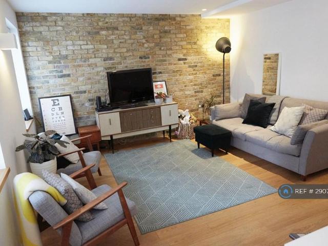 Shelford Place, London, N16 1 bed flat to rent £2,795 pcm £645 pw