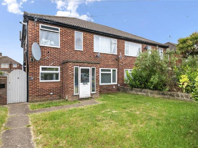 Shelley Close, Hayes, UB4 3 bed maisonette to rent £2,200 pcm £508 pw