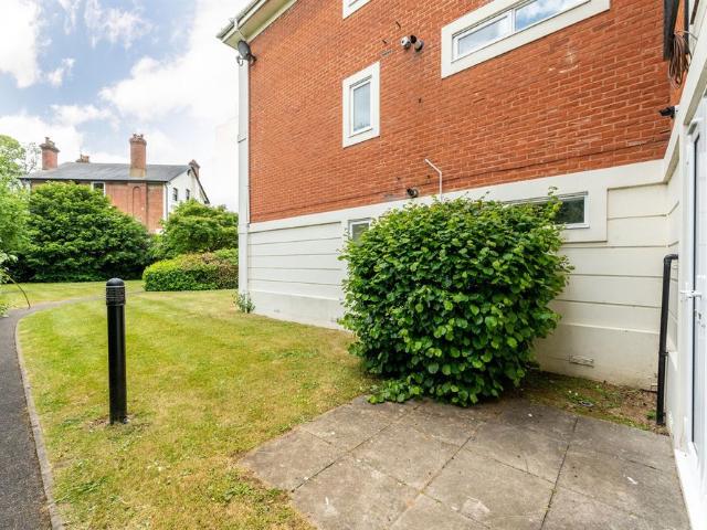 Shelley Court, Reading, RG1 5DG