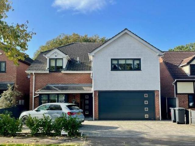 Shelley Road, Hutton, 5 Bedroom Detached