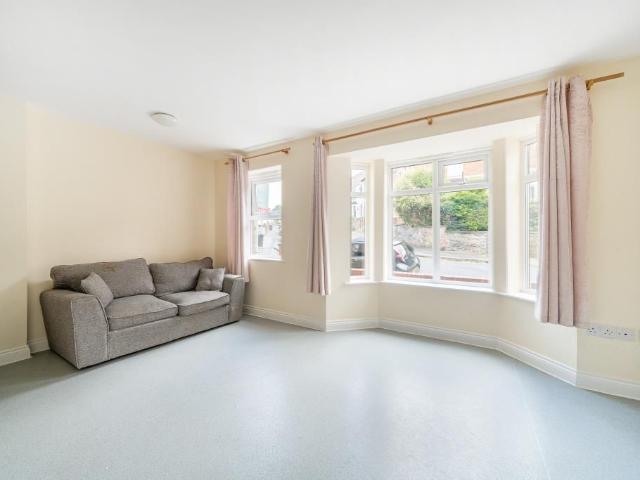 Shelley Street, Old Town SN1, 1 bed flat to rent, £900 pcm | PrimeLocation