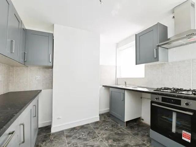 Shelley Square, Southend on Sea, Property for rent
