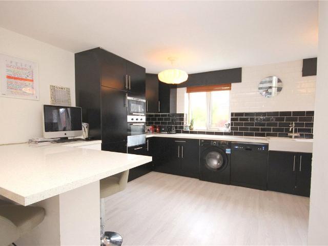 Shelley Way, Horfield, Bristol BS7, 4 bed shared accommodation to rent, £3,000 pcm | PrimeLocation