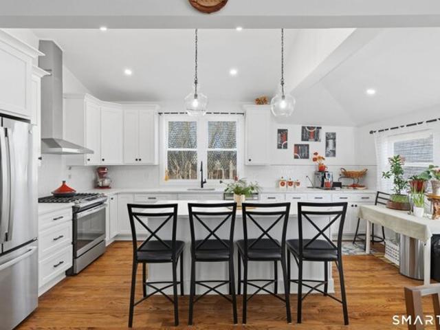 Shelton Ave, Shelton, Home For Sale