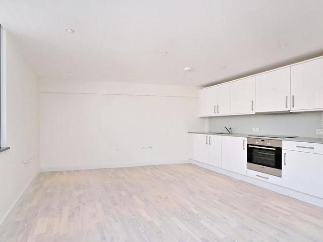 Shelton Street, Covent Garden, WC2H 2 bed apartment to rent £3,358 pcm £775 pw