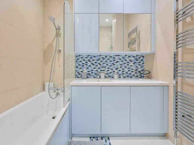 Shelton Street, Covent Garden. 2 bed flat to rent £5,417 pcm £1,250 pw