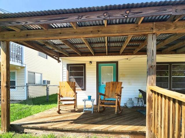 Shelter Cove Dr, Livingston, Home For Sale