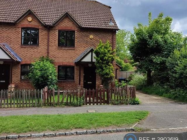 Shenley Church End, Milton Keynes, MK5 3 bed semi detached house to rent £1,550 pcm £358 pw