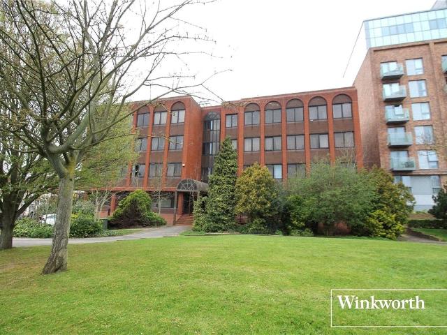 Shenley Road, Borehamwood, Hertfordshire WD6, 1 bed flat to rent, £1,200 pcm | PrimeLocation