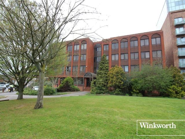 Shenley Road, Borehamwood, Hertfordshire WD6, Studio to rent, £1,300 pcm | PrimeLocation