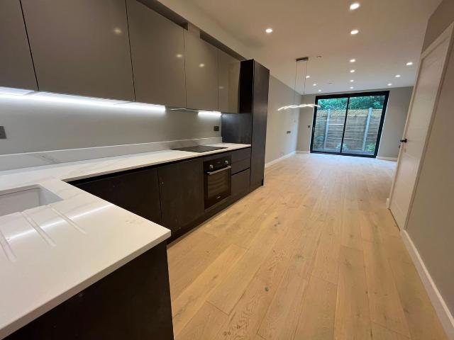 Shenley Road, Borehamwood WD6, 4 bed terraced house to rent, £3,200 pcm | PrimeLocation