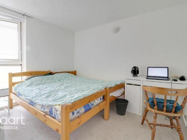 Shenstone House, Cambridge 2 bed flat to rent £1,550 pcm £358 pw