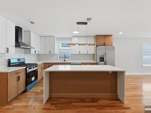 Shepard Ave, East Orange, Home For Sale