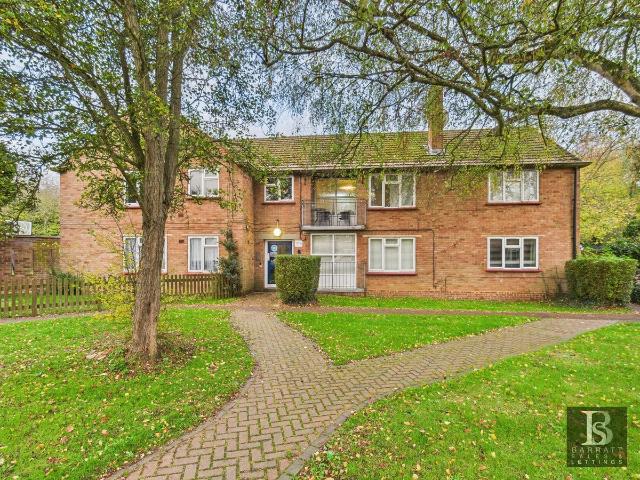 Shepherds Close, Hurley, Maidenhead SL6, 2 bed flat to rent, £1,250 pcm | PrimeLocation