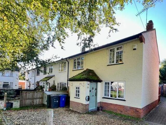 Shepherds Close, Hurley, 3 Bedroom End