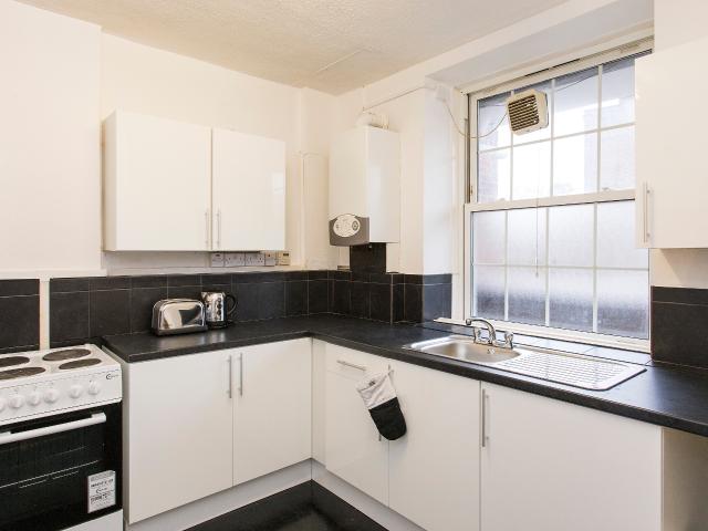 Shepherds Bush 4, United_kingdom Room 4