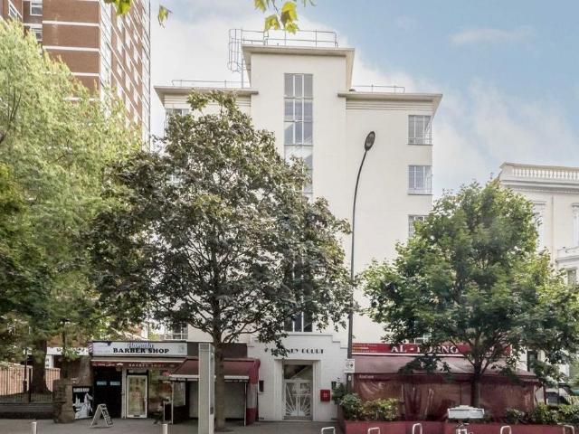 Shepherds Bush Green, London W12 1 bed flat to rent £1,750 pcm £404 pw